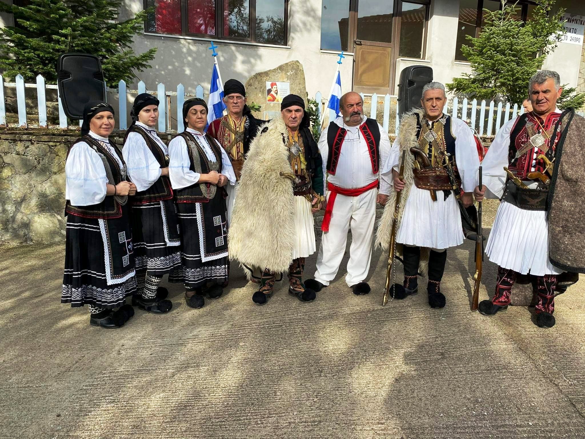 ΕΚΔΗΛΩΣΗ ΤΙΜΗΣ ΚΑΙ ΜΝΗΜΗΣ ΣΤΟ ΣΤΑΥΡΑΕΤΟ ΤΩΝ ΑΓΡΑΦΩΝ | evrytanikospalmos.gr